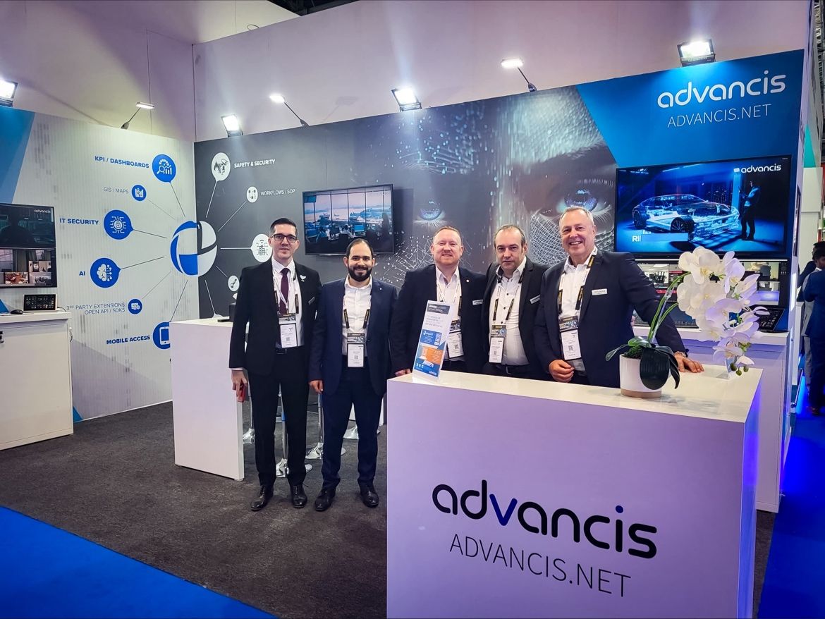 Hamza Yakan on LinkedIn: #winguardx5 #aim #intersecdubai ... Hamza Yakan on LinkedIn: #winguardx5 #aim #intersecdubai ...