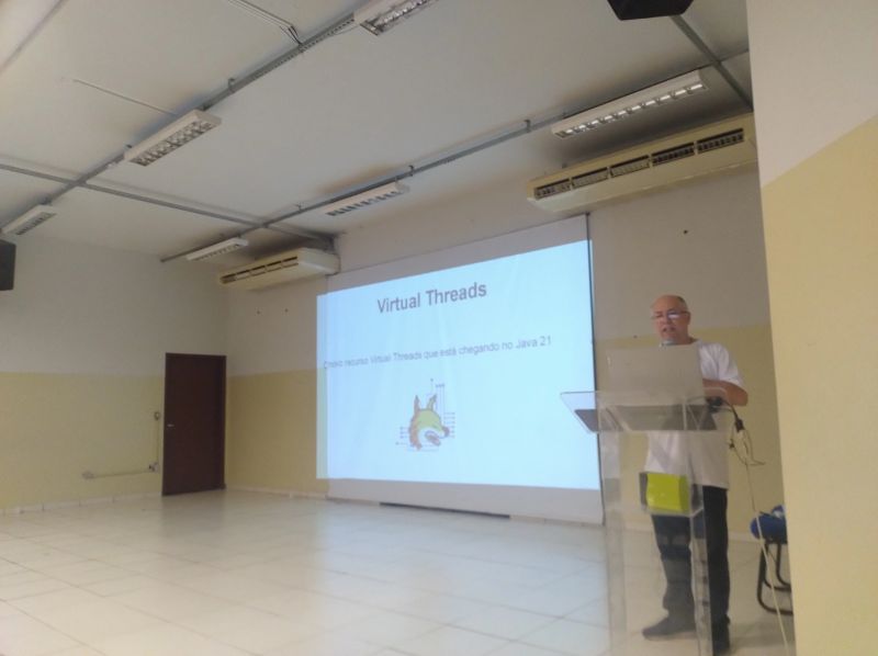 Danilo Pereira De Luca on LinkedIn: #java #java21 #virtualthreads #javaday Danilo Pereira De Luca on LinkedIn: #java #java21 #virtualthreads #javaday