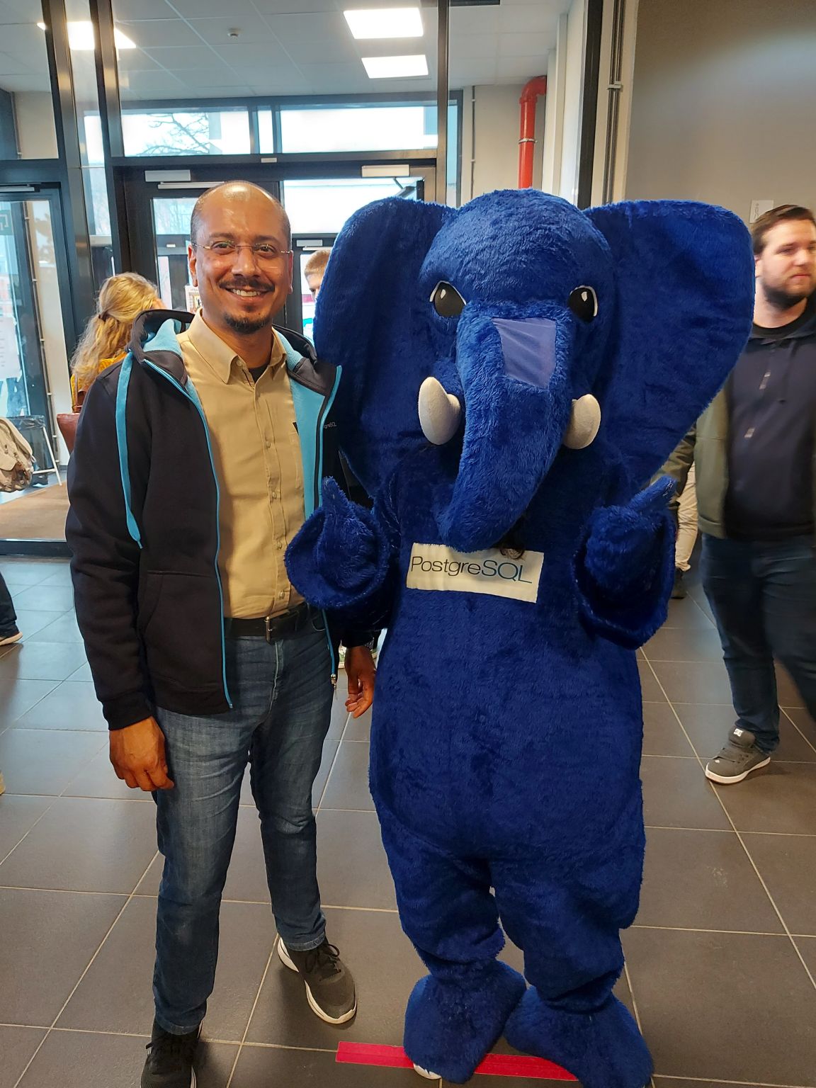 #fosdem #pgday #postgresql | Umair Shahid #fosdem #pgday #postgresql | Umair Shahid