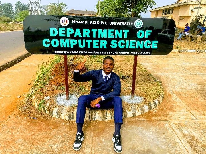 Clinton Nwachukwu on LinkedIn: 🐍🆚💻 - Python or JavaScript - Which one ... Clinton Nwachukwu on LinkedIn: 🐍🆚💻 - Python or JavaScript - Which one ...