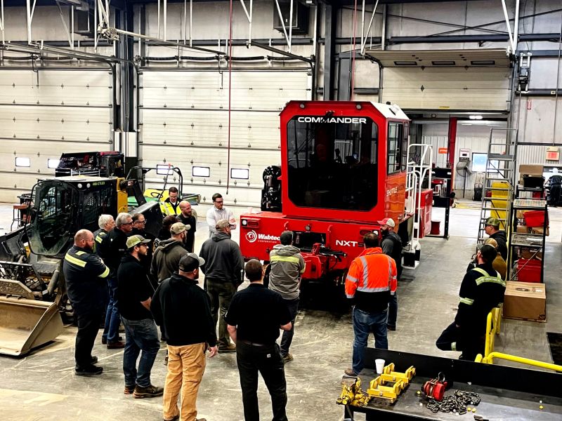West Side Tractor on LinkedIn: #gearup #rail #westsidetractor # ... West Side Tractor on LinkedIn: #gearup #rail #westsidetractor # ...