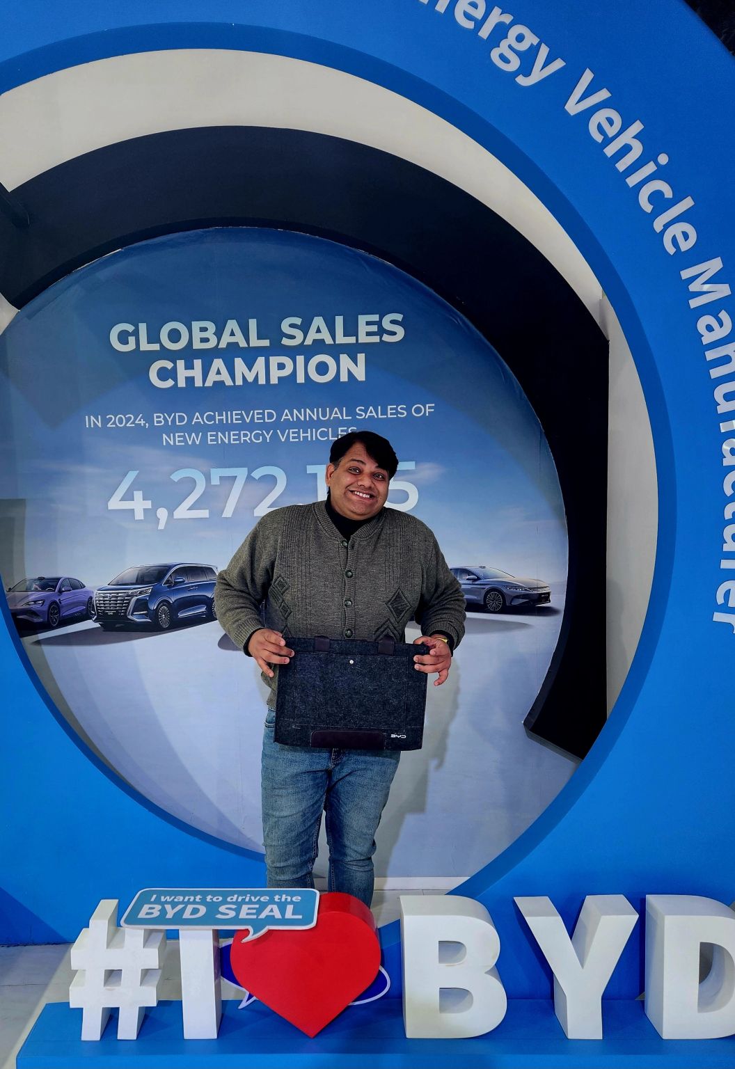 Ankush Pandey on LinkedIn: At Bharat Mobility OEM Pavillion, I am ... Ankush Pandey on LinkedIn: At Bharat Mobility OEM Pavillion, I am ...