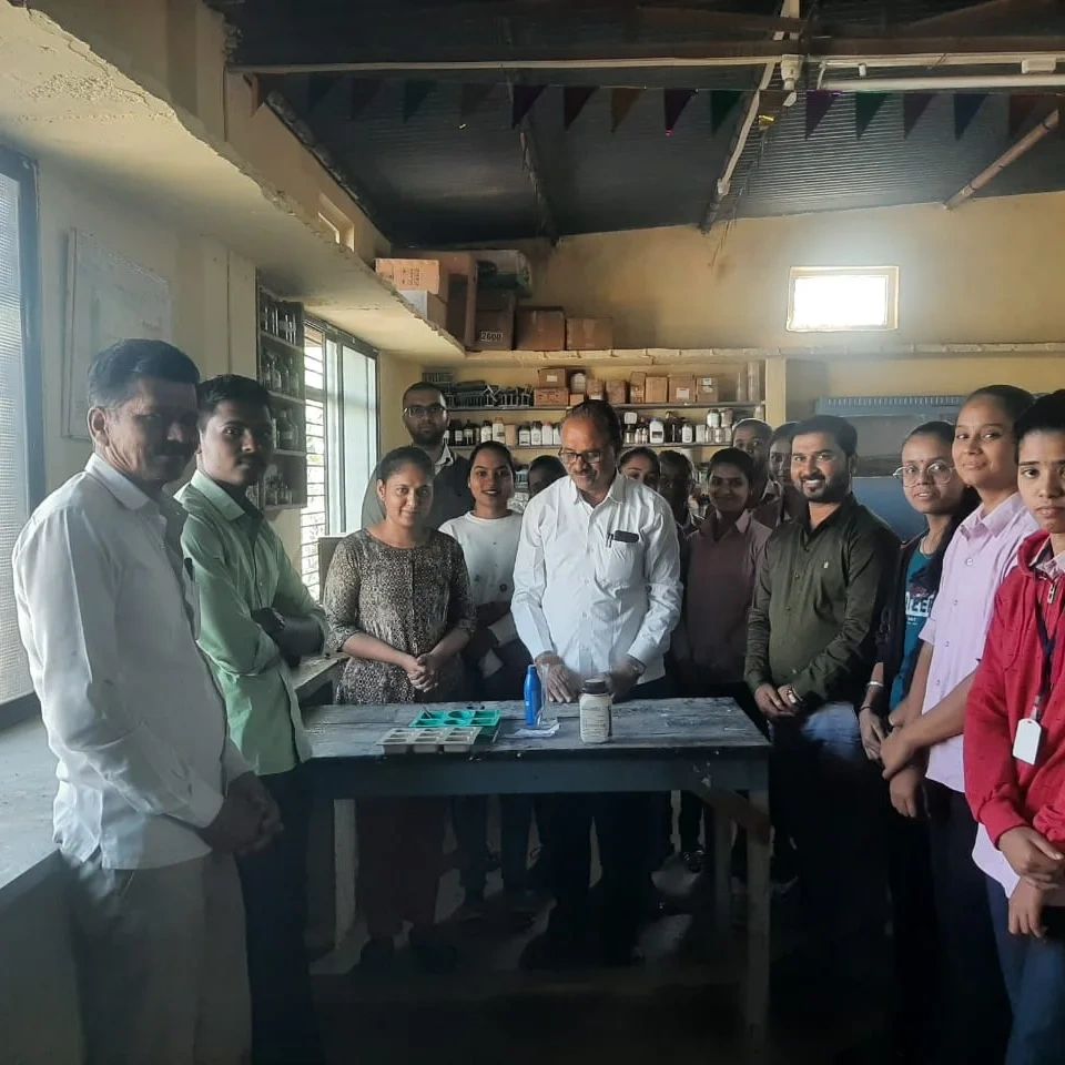 Dhanashri Shinde on LinkedIn: #alumni #soap #demo #chemistry Dhanashri Shinde on LinkedIn: #alumni #soap #demo #chemistry
