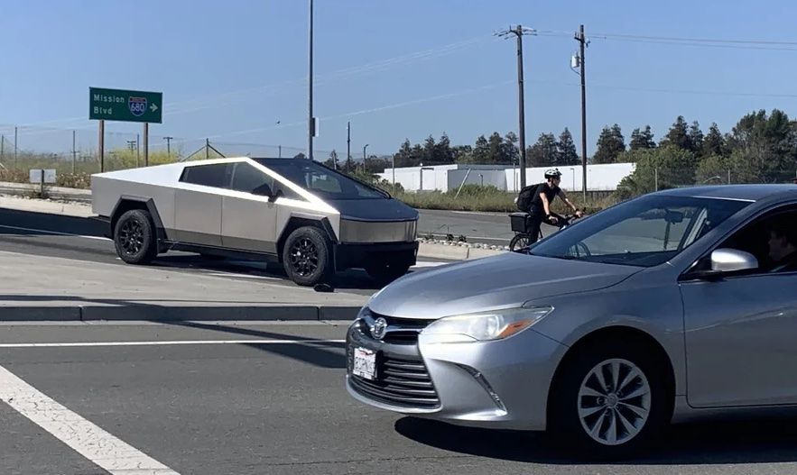 Engin Dikmen on LinkedIn: Refined Tesla Cybertruck sighted testing on ... Engin Dikmen on LinkedIn: Refined Tesla Cybertruck sighted testing on ...