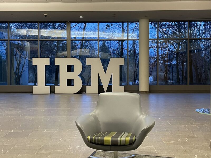 YUQI ZHOU on LinkedIn: First day in the office. Great team, nice place ... YUQI ZHOU on LinkedIn: First day in the office. Great team, nice place ...