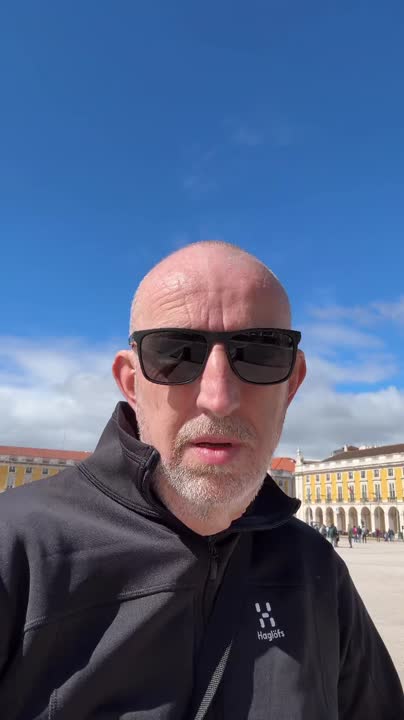 Stuart Walton on LinkedIn: Sunglasses and Class A drugs 🤣 Stuart Walton on LinkedIn: Sunglasses and Class A drugs 🤣