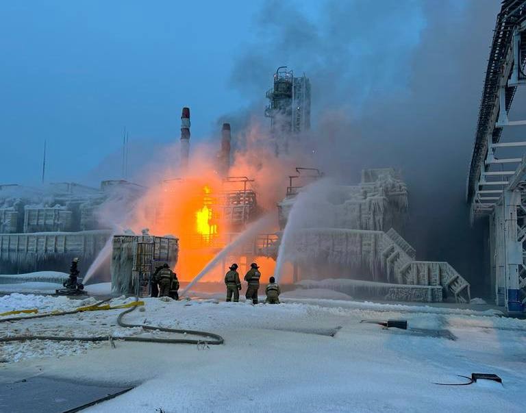 Ayobami Ajayi on LinkedIn: Fire breaks out at Russian gas terminal in ... Ayobami Ajayi on LinkedIn: Fire breaks out at Russian gas terminal in ...