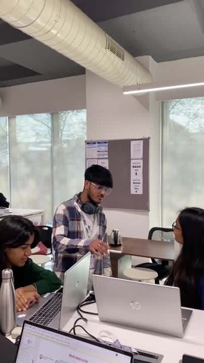 Pehli Baar Hackathon Judge Bana! ️ | Uday Sharma Pehli Baar Hackathon Judge Bana! ️ | Uday Sharma