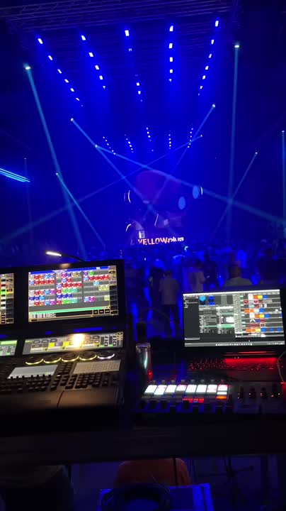Ibrahim ragab on LinkedIn: INTRO EVENT RESOLUME ARENA PLUGINS CHASER Ibrahim ragab on LinkedIn: INTRO EVENT RESOLUME ARENA PLUGINS CHASER
