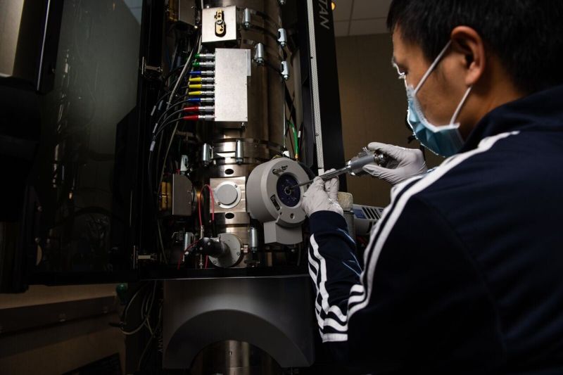 Phys.org on LinkedIn: Scientists reveal the root cause of rechargeable ... Phys.org on LinkedIn: Scientists reveal the root cause of rechargeable ...