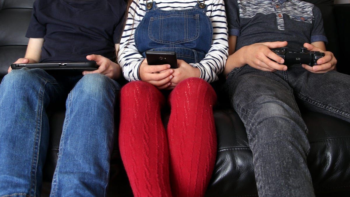 Why You Should Stop Feeling Guilty About Your Kid's Screen Time ... Why You Should Stop Feeling Guilty About Your Kid's Screen Time ...