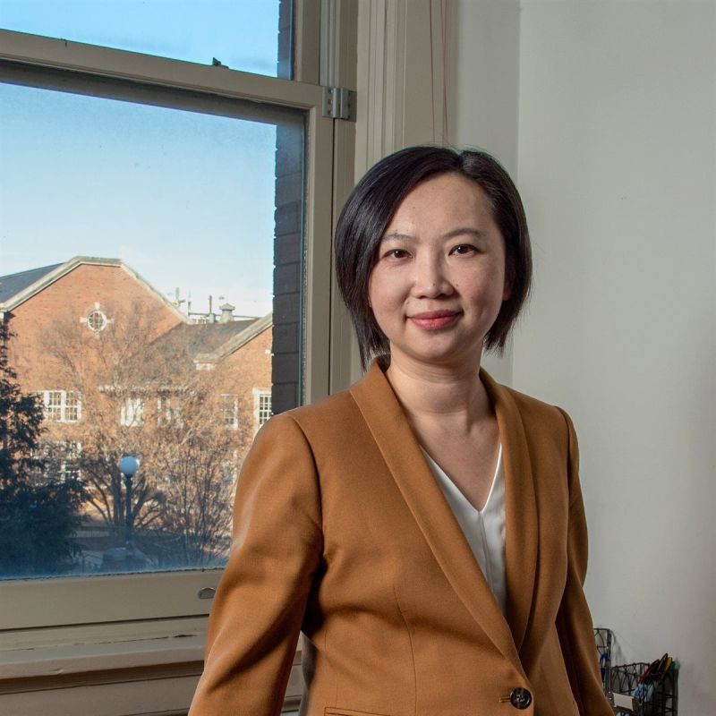 ECE alumna pushes female engineers to say yes to themselves | Illinois ECE ECE alumna pushes female engineers to say yes to themselves | Illinois ECE