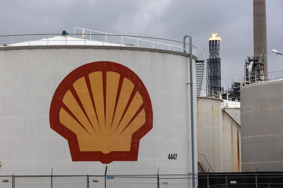 Bloomberg Green on LinkedIn: Shell Moderates 2030 Emissions-Cut Target ... Bloomberg Green on LinkedIn: Shell Moderates 2030 Emissions-Cut Target ...