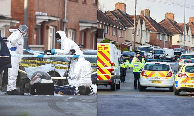 Dennis Hendrickson on LinkedIn: Police hunt knifemen who stabbed two ... Dennis Hendrickson on LinkedIn: Police hunt knifemen who stabbed two ...