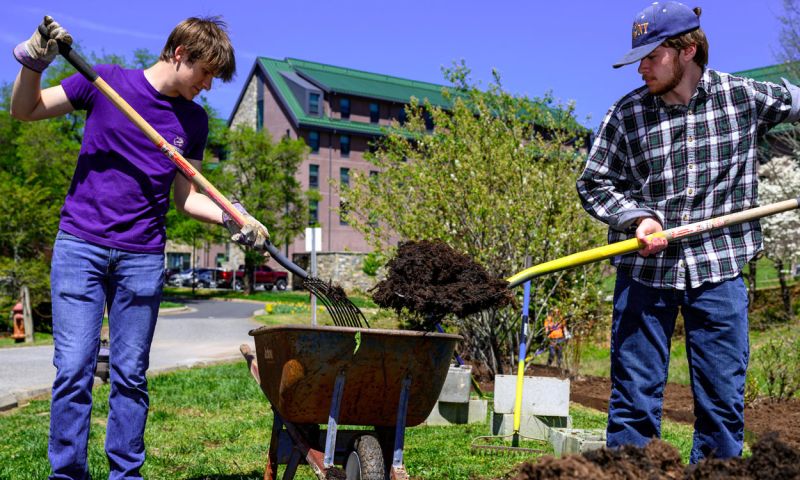 ‘I Love WCU Month’ is set for February including ‘Cats Give Back ... ‘I Love WCU Month’ is set for February including ‘Cats Give Back ...