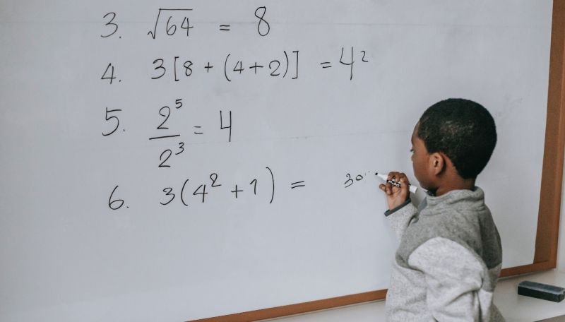 Math and reading scores decline among 13-year-old students | AL DÍA ... Math and reading scores decline among 13-year-old students | AL DÍA ...