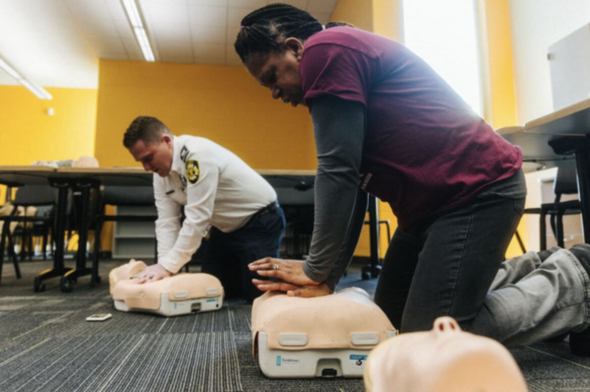 Do you know the difference between a heart attack and a cardiac arrest ... Do you know the difference between a heart attack and a cardiac arrest ...