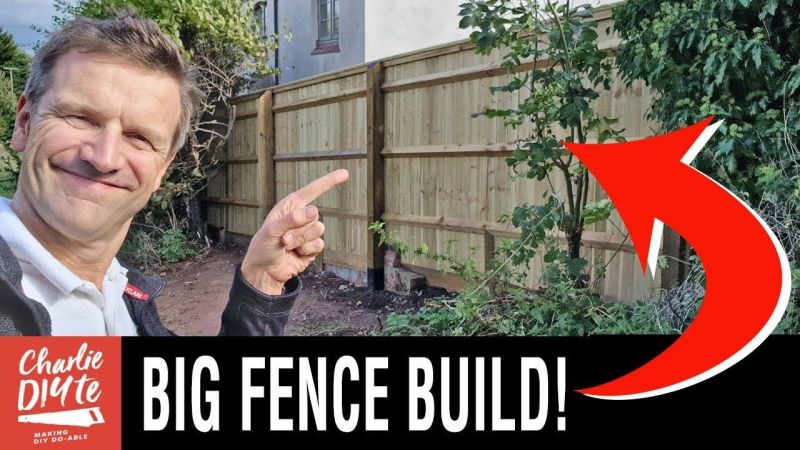 Geocel on LinkedIn: Closeboard Fence Build Geocel on LinkedIn: Closeboard Fence Build