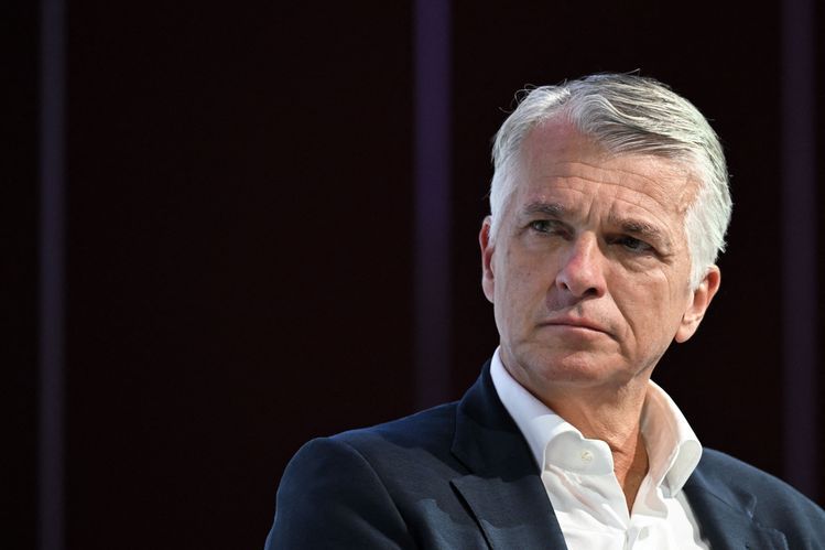 Financial News on LinkedIn: UBS looks to juggle retention bonuses, cuts ... Financial News on LinkedIn: UBS looks to juggle retention bonuses, cuts ...