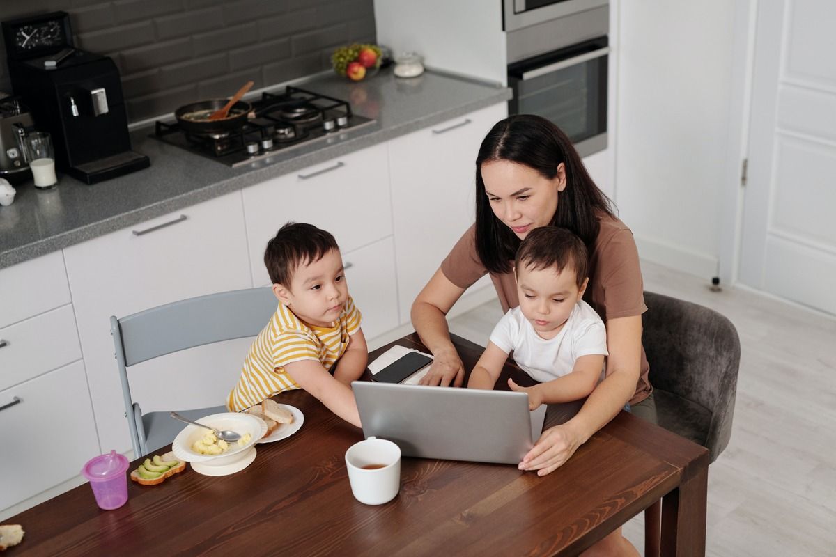 Emily Robillard on LinkedIn: Supporting working parents: 5 things your ... Emily Robillard on LinkedIn: Supporting working parents: 5 things your ...