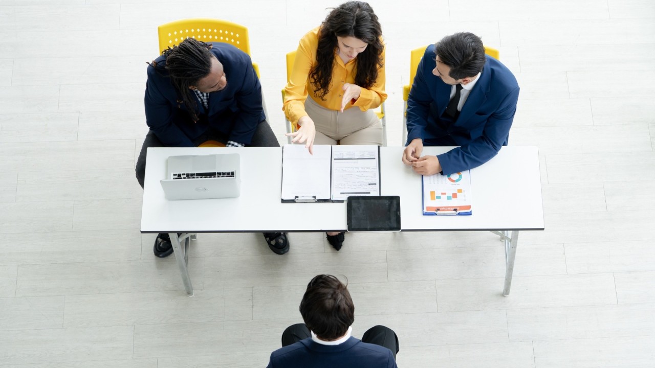 Striking the Balance: Maximizing Hiring Efficiency with a Blended Approach Striking the Balance: Maximizing Hiring Efficiency with a Blended Approach