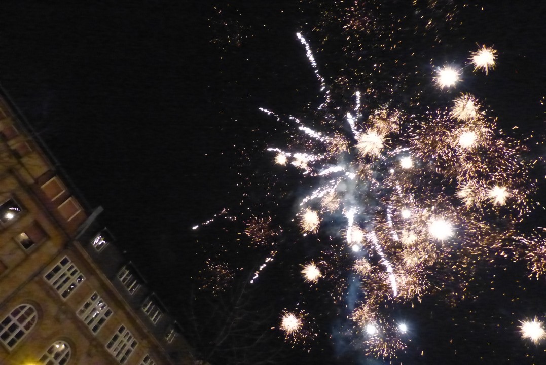Chemie wird zu Kunst – die Geschichte des Feuerwerks 🎆 Chemie wird zu Kunst – die Geschichte des Feuerwerks 🎆