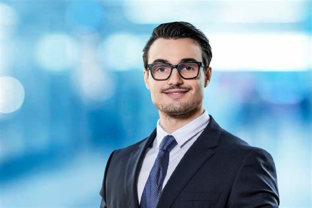 Theoretisch gibt es keinen Unterschied zwischen Theorie und Praxis ... Theoretisch gibt es keinen Unterschied zwischen Theorie und Praxis ...