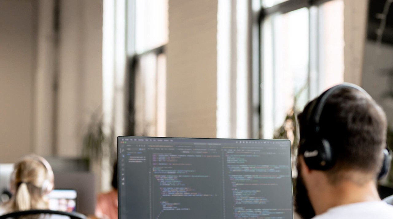 Streamlining Communication with Protobuf and gRPC Streamlining Communication with Protobuf and gRPC