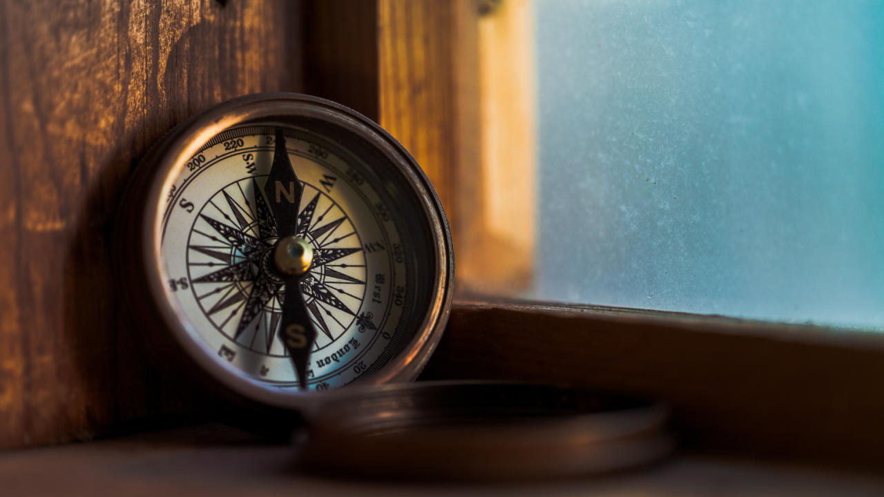 Using Dependency Injection and Service Locators to get References in C# Using Dependency Injection and Service Locators to get References in C#
