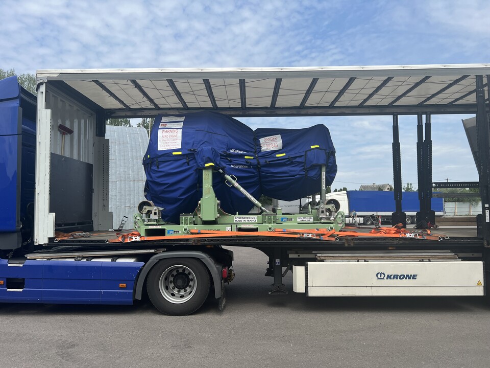 Safely Transporting Aircraft Engines: Challenges and Solutions Safely Transporting Aircraft Engines: Challenges and Solutions