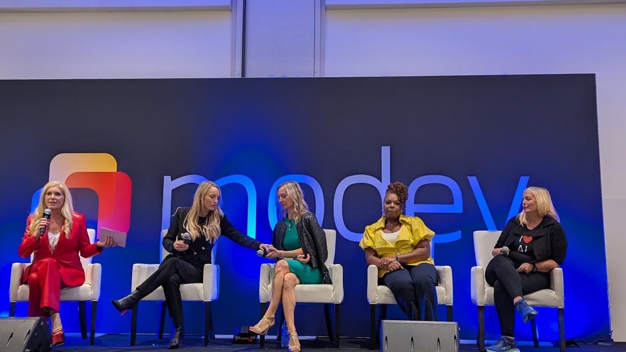 Women in AI: Leading the Charge in Enterprise Transformation Women in AI: Leading the Charge in Enterprise Transformation