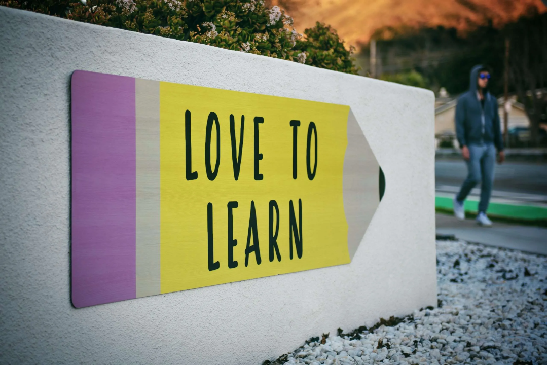 Selling to Schools With A Genuine Passion for Education Selling to Schools With A Genuine Passion for Education