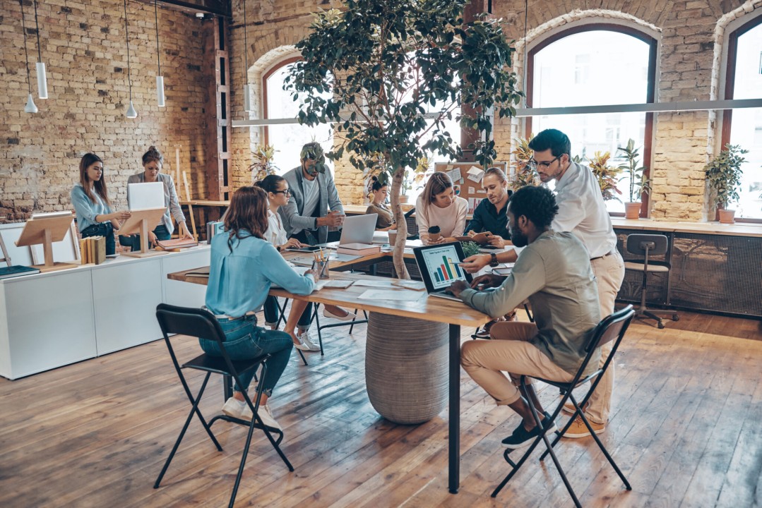 Comparing the Benefits and drawbacks of Coworking Versus Traditional ... Comparing the Benefits and drawbacks of Coworking Versus Traditional ...