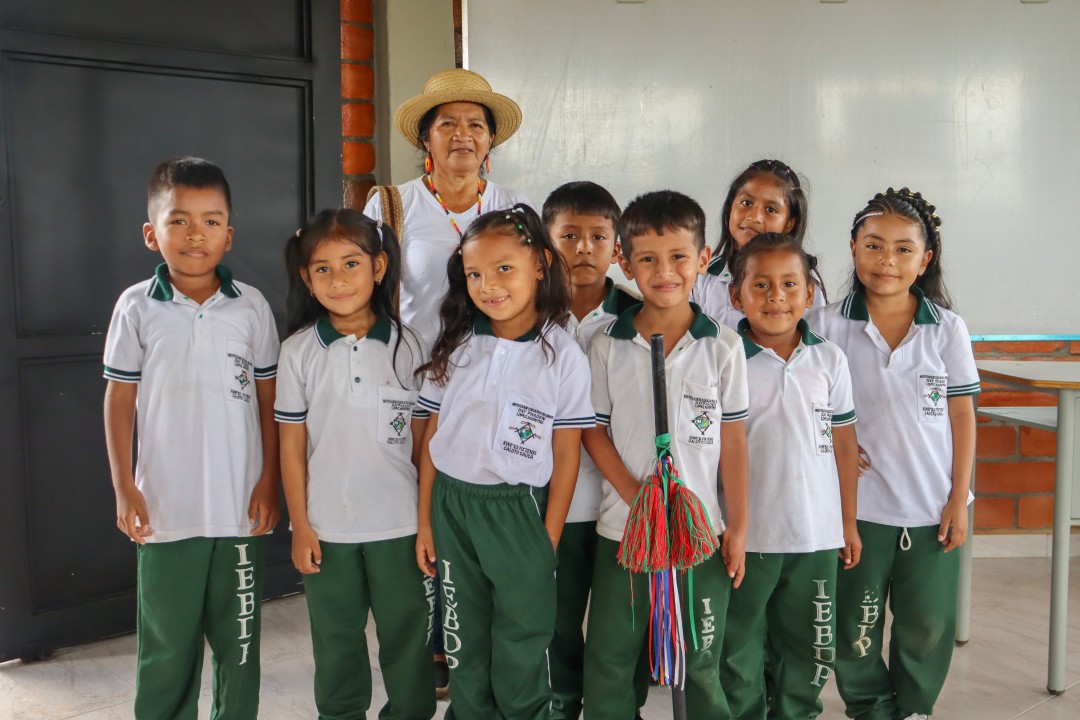 Ayuda en Acción entregó un nuevo salón de clases en Caloto, Cauca Ayuda en Acción entregó un nuevo salón de clases en Caloto, Cauca