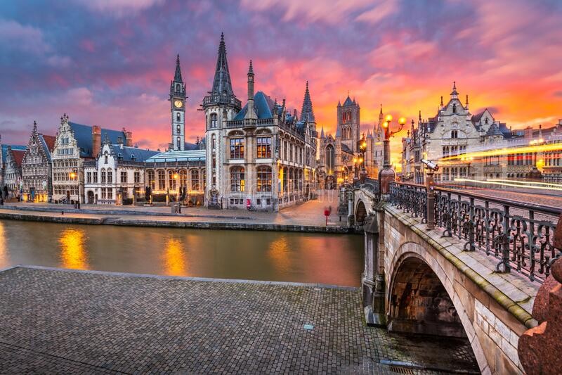 Freelance DevOps Engineer/ Hybrid/ 12 Month contract/ Ghent Freelance DevOps Engineer/ Hybrid/ 12 Month contract/ Ghent
