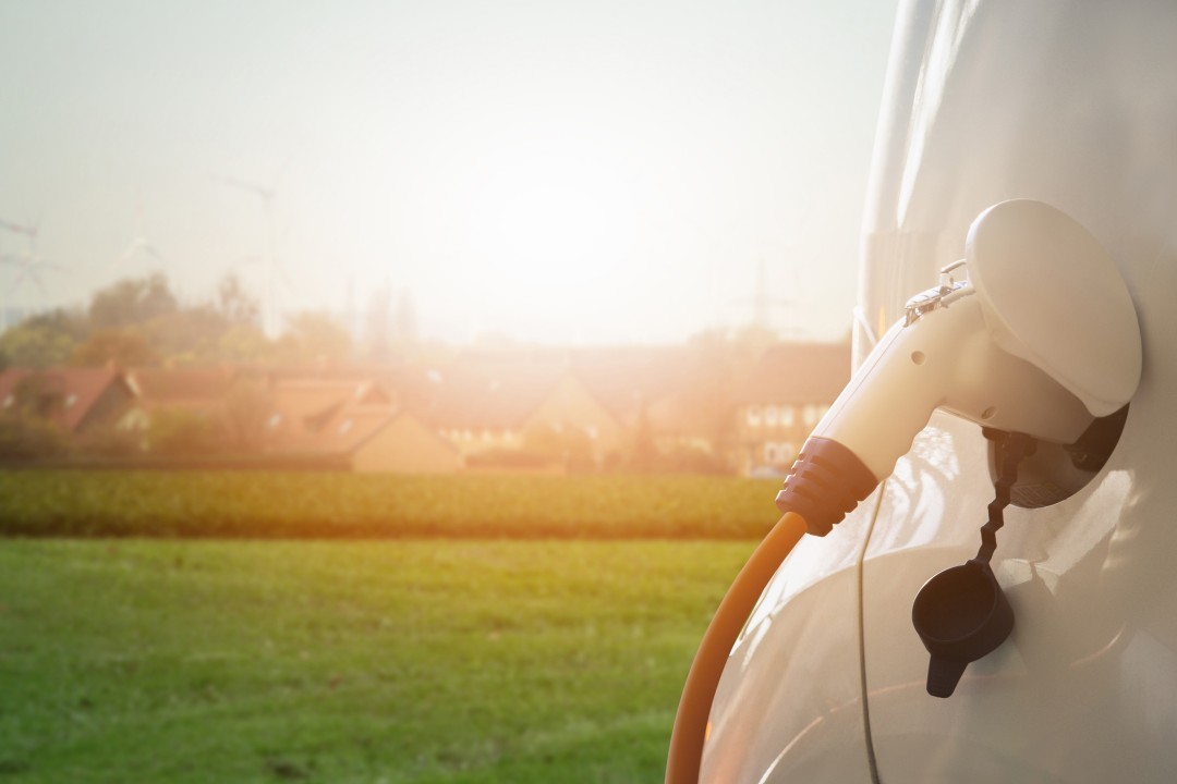 Beyond Sustainability: Navigating the Electric Revolution for Fleets Beyond Sustainability: Navigating the Electric Revolution for Fleets