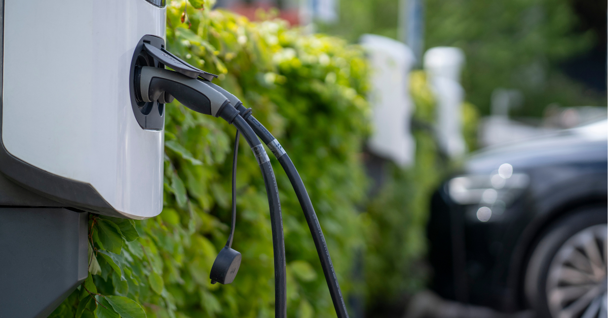 Meerdere auto’s tegelijk laden met laadpleinen van Awesems Meerdere auto’s tegelijk laden met laadpleinen van Awesems
