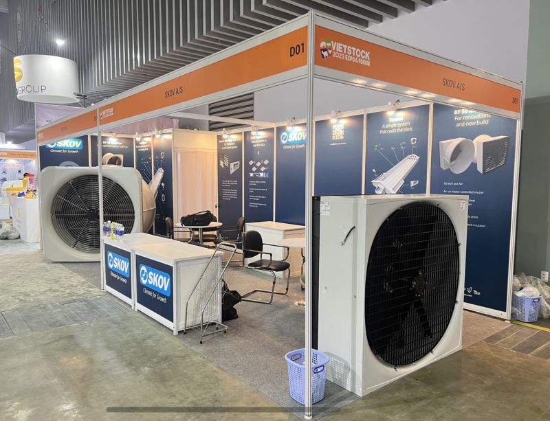 SKOV A/S on LinkedIn: The stand is ready - and so are Xuan Huy Do ... SKOV A/S on LinkedIn: The stand is ready - and so are Xuan Huy Do ...