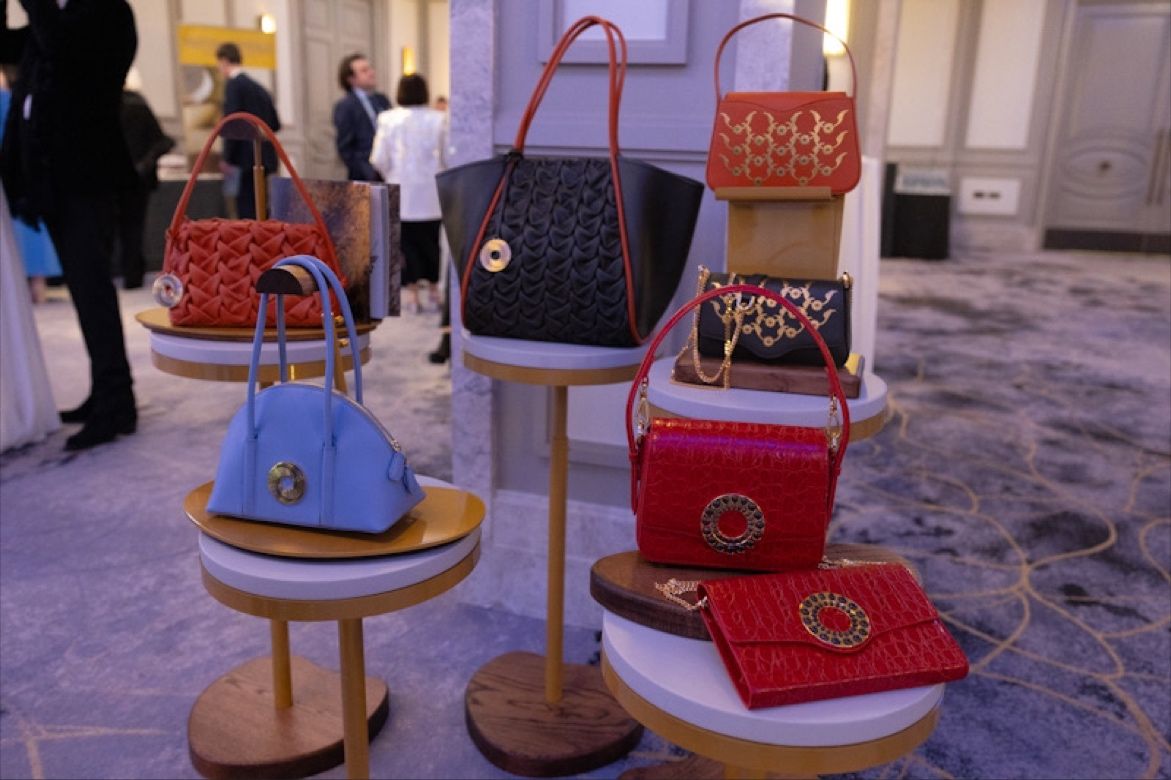 Lara Murtezaoglu on LinkedIn: #aranyani #mayfairtimes #biltmorehotel # ... Lara Murtezaoglu on LinkedIn: #aranyani #mayfairtimes #biltmorehotel # ...