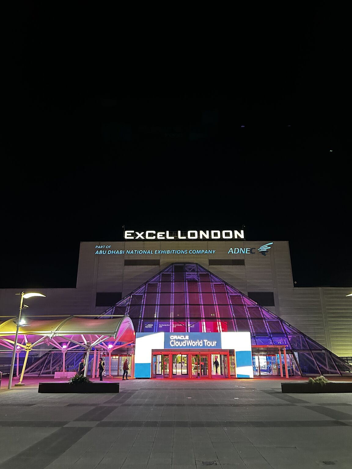 #oraclecloudworld #oraclecloud #ai #innovation #cloudcomputing | Ryan ... #oraclecloudworld #oraclecloud #ai #innovation #cloudcomputing | Ryan ...