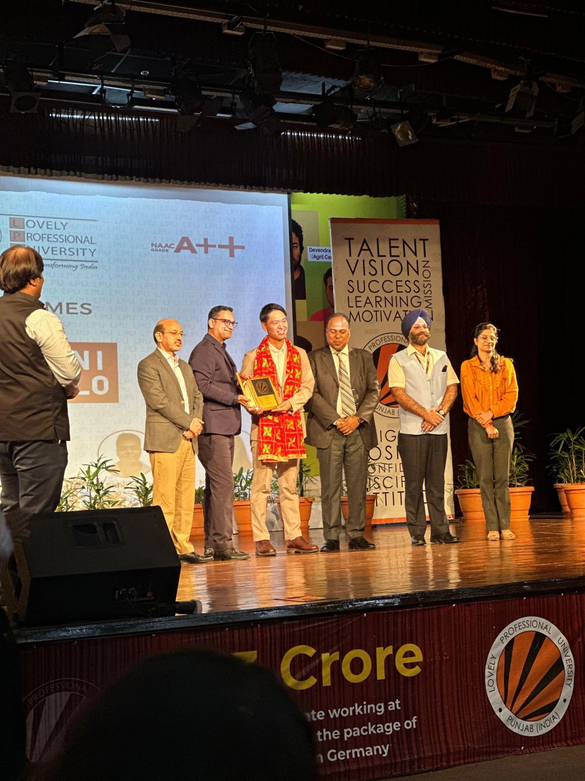 Priyanshi Mahajan on LinkedIn: #uniqlo #retailinnovation # ... Priyanshi Mahajan on LinkedIn: #uniqlo #retailinnovation # ...