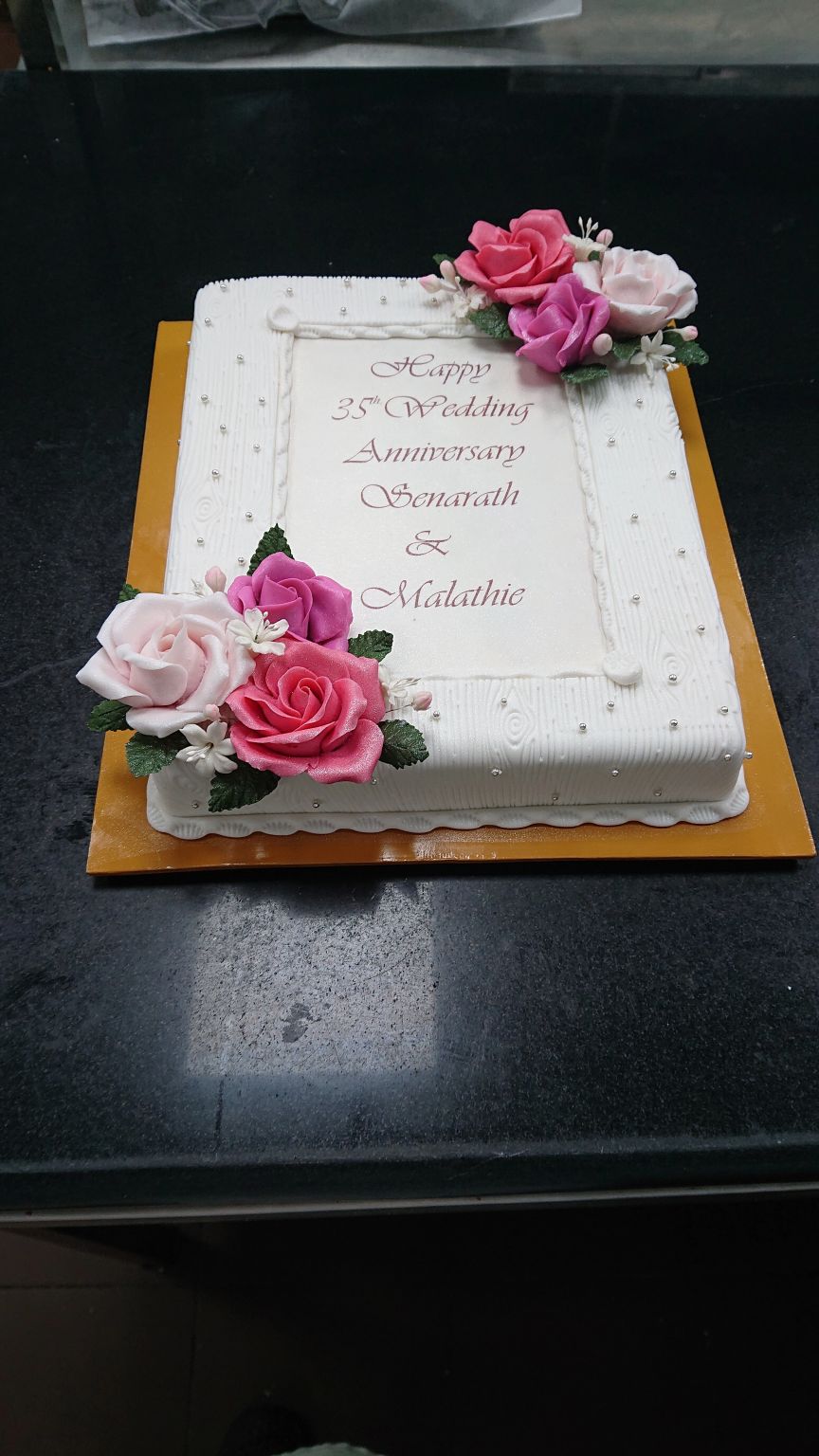 Dimuthu Sudarshana on LinkedIn: Anniversary cake...🎂 ️👌 Dimuthu Sudarshana on LinkedIn: Anniversary cake...🎂 ️👌