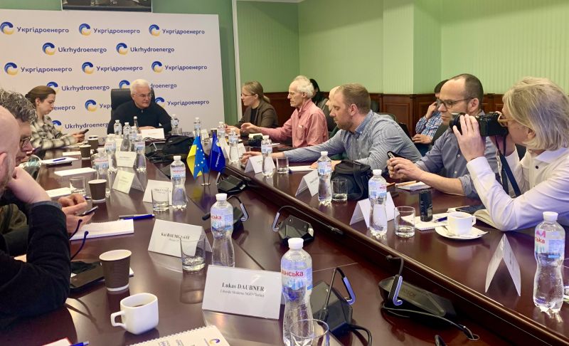 Ukrhydroenergo CEO Ihor Syrota met with German journalists ... Ukrhydroenergo CEO Ihor Syrota met with German journalists ...