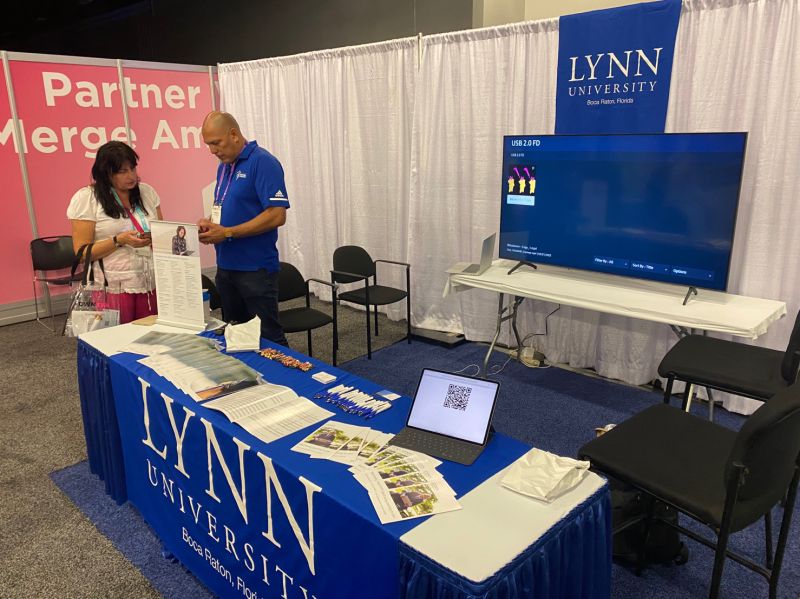 Steve Pruitt, MBA on LinkedIn: With Graphic Design professor Leslie ... Steve Pruitt, MBA on LinkedIn: With Graphic Design professor Leslie ...