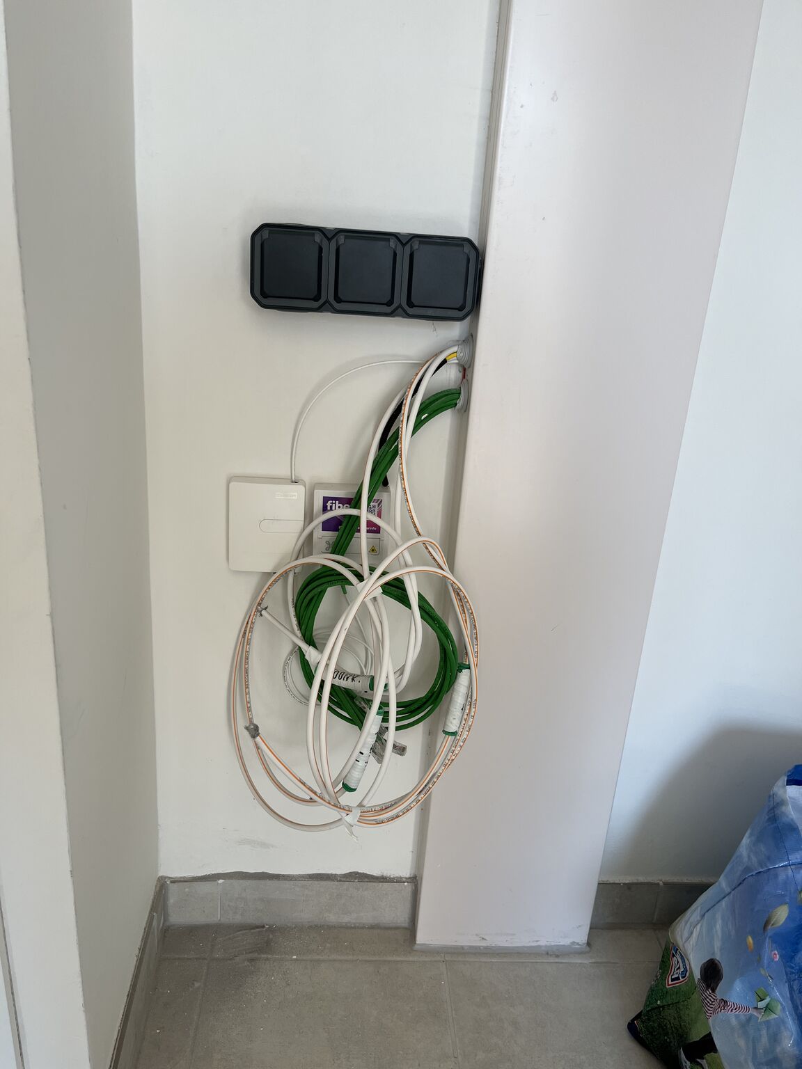 Bart Telens på LinkedIn: FTTH Van boxjes in app->Budi->Flat fist->BE16 ... Bart Telens på LinkedIn: FTTH Van boxjes in app->Budi->Flat fist->BE16 ...