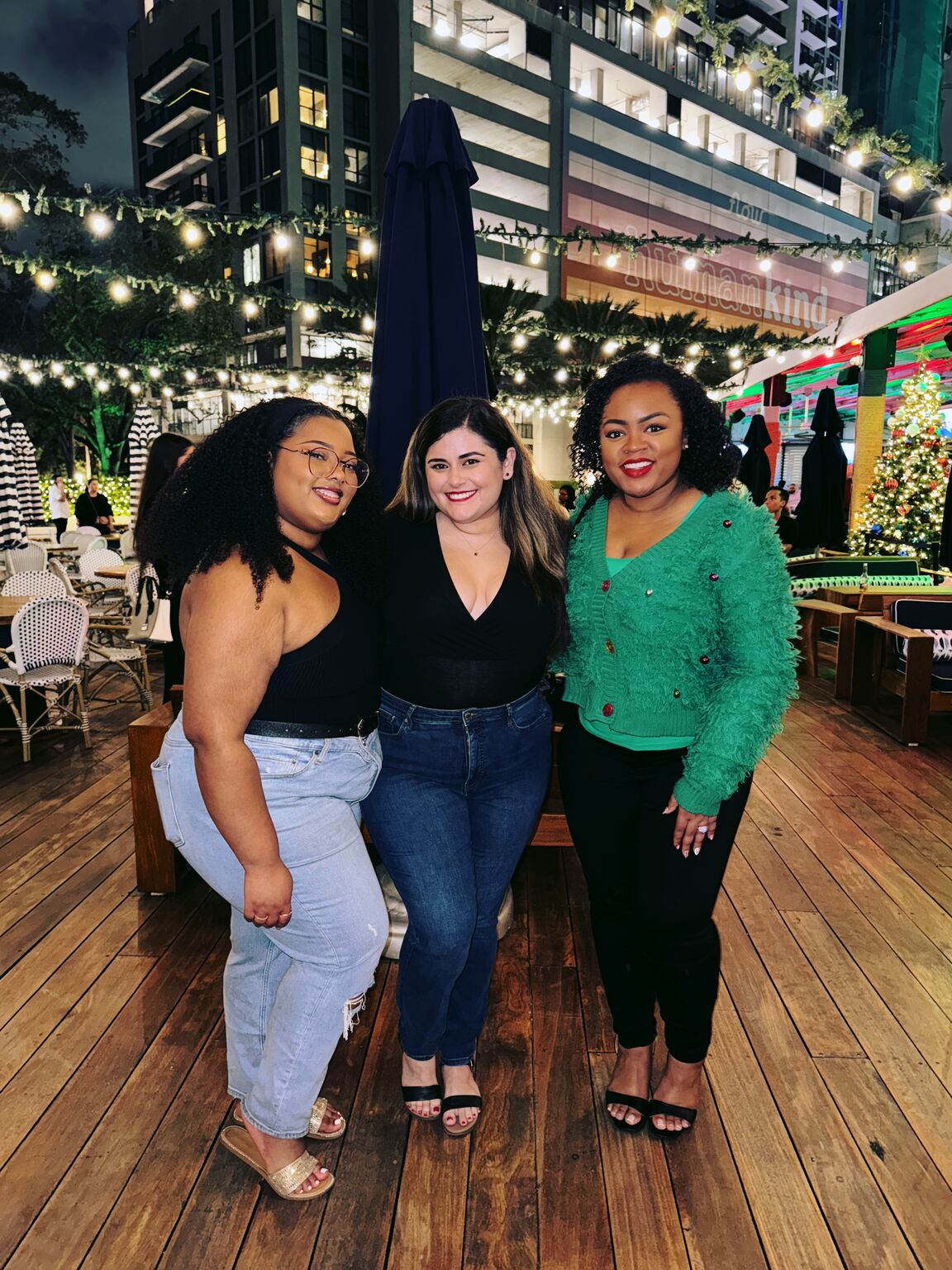 Bianca Sadaka on LinkedIn: There is truly nothing like the holidays! So ... Bianca Sadaka on LinkedIn: There is truly nothing like the holidays! So ...