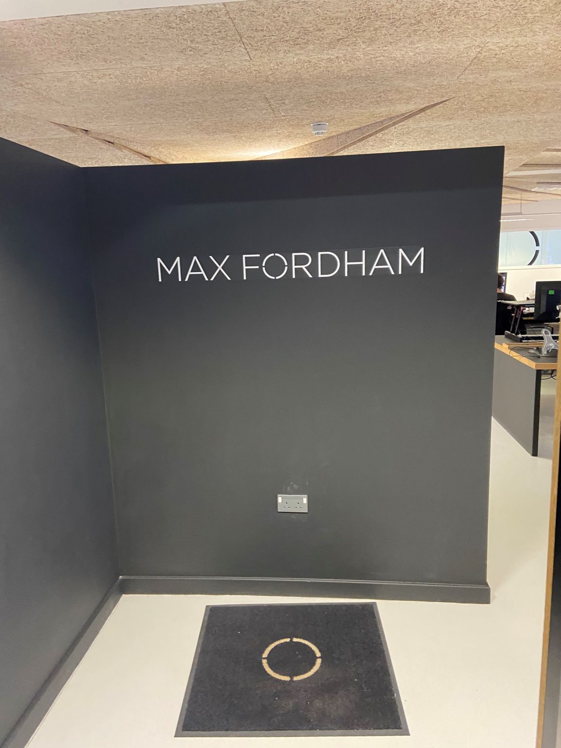 #lightingdesign #architecturallighting #relationships #ukmanufacturing ... #lightingdesign #architecturallighting #relationships #ukmanufacturing ...