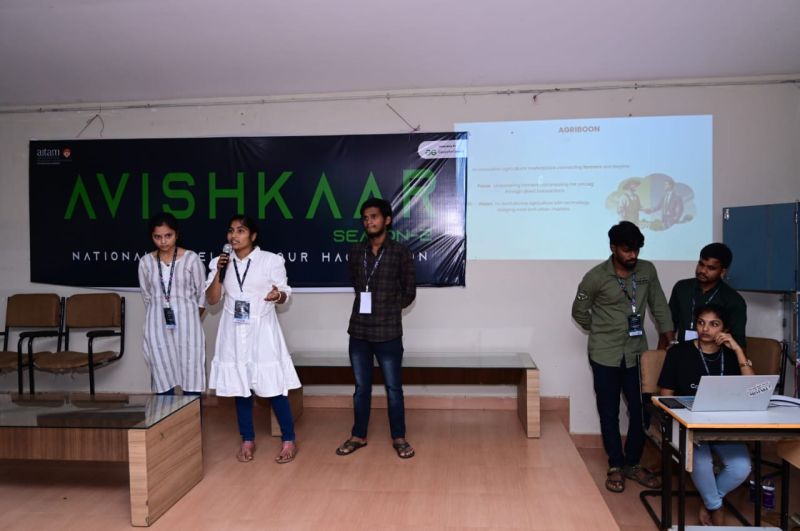 Anusha Renangi on LinkedIn: #hackathonexperience #avishkarseason2 # ... Anusha Renangi on LinkedIn: #hackathonexperience #avishkarseason2 # ...