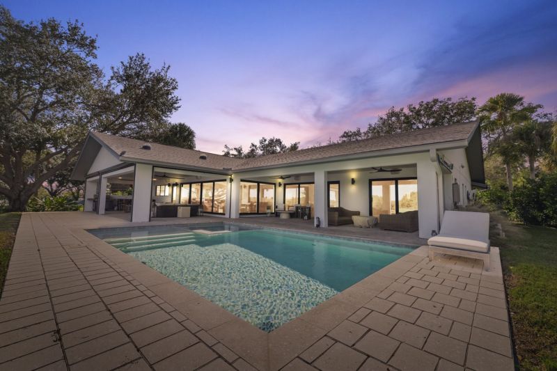 Nicolas Janovsky on LinkedIn: 💎 Introducing 7529 18th St. Pete, an ... Nicolas Janovsky on LinkedIn: 💎 Introducing 7529 18th St. Pete, an ...