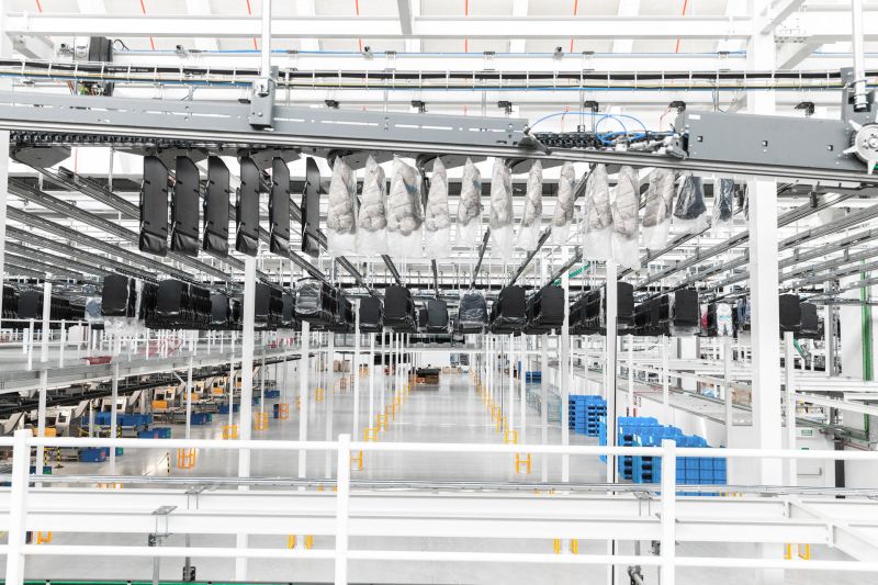 Meet ferag.Skyfall: a new #conveying system | Ferag AG posted on the ... Meet ferag.Skyfall: a new #conveying system | Ferag AG posted on the ...